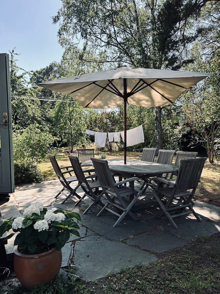 Villa I Ensta, 15 Min Från City - Vallentuna