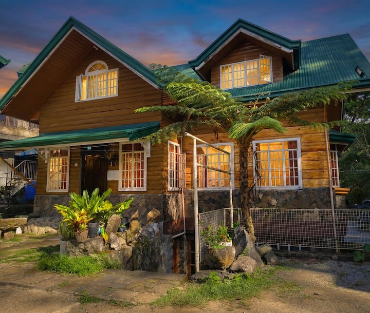 House With Starlink Wifi And Bonfire - Sagada