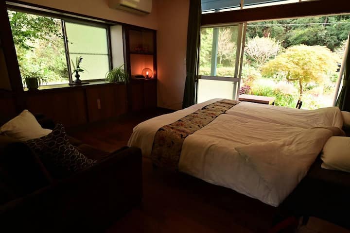 Quiet Japanese House At Mt. Takao | Sanctuary - Tachikawa