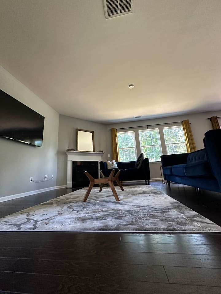 Comfortable 2mile, 3min Airport, Family, 3 Floors - Lake Wylie, SC