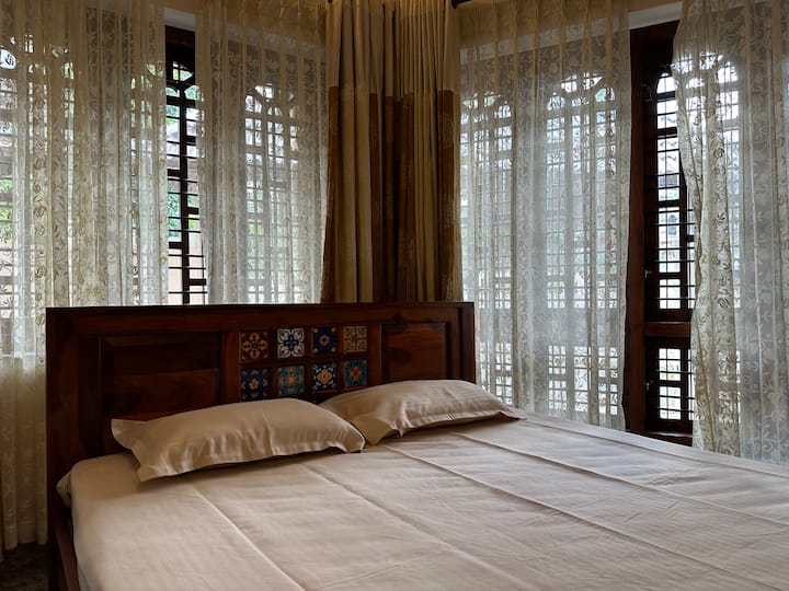 Vasathi Room 2 - Changanassery