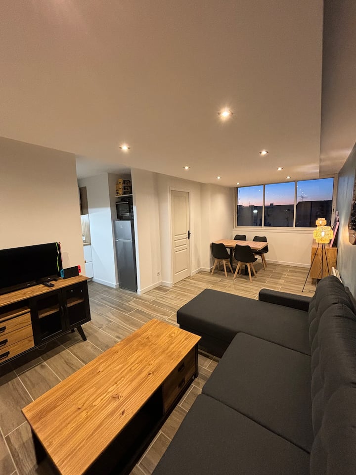 Appartement Rénové P2 4 Personnes Avec Piscine - Le Grau-du-Roi