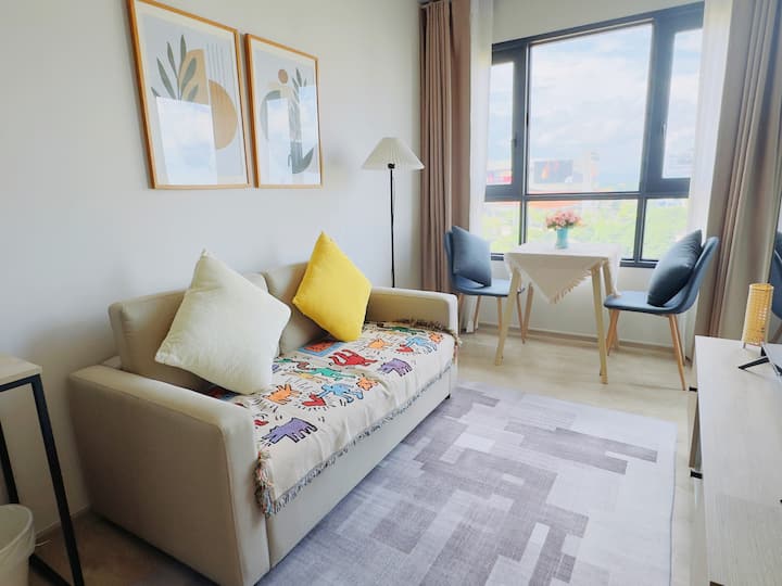 市中心豪华公寓/无边泳池/山景顶层花园/市中心/步行5分钟到central Festival: - Chiang Mai