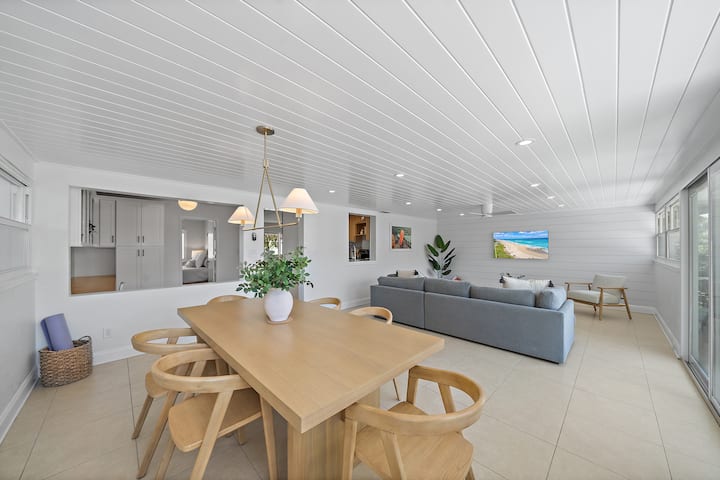 5 Star! Bright, Sunny Home Near Beaches+downtown - Sarasota, FL