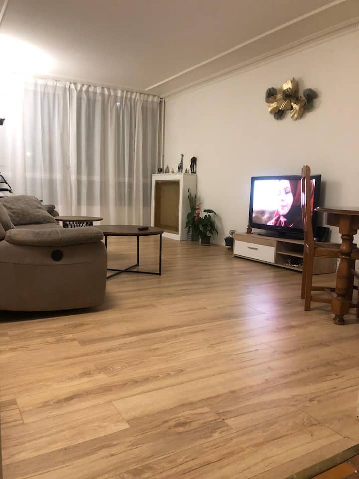 Appartement Convivial / 10 Min Aéroport - Beauvais