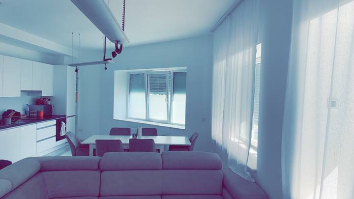 Big Private Room, Shared Apt Louise - Zaventem