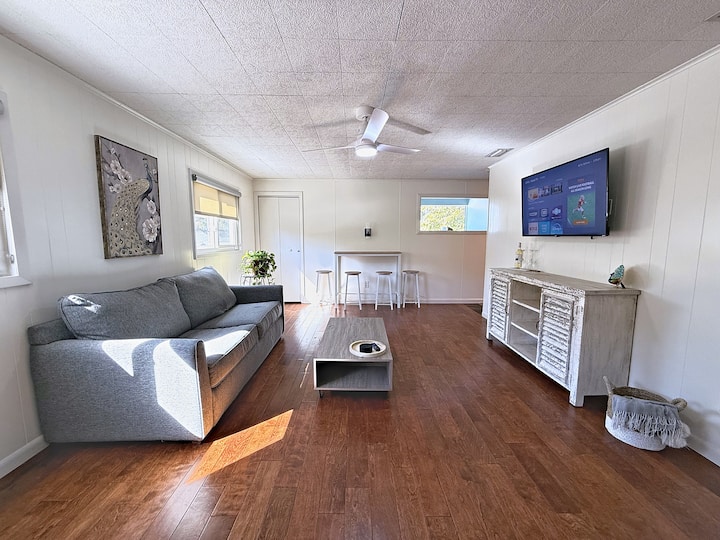 Modern 1br Apt | Near Raymond James Stadium - Tampa