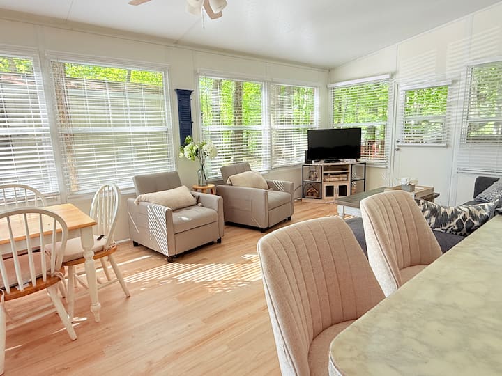 Point Sebago Haven: Beach, Arcade & More Awaits - Sebago Lake State Park, Casco