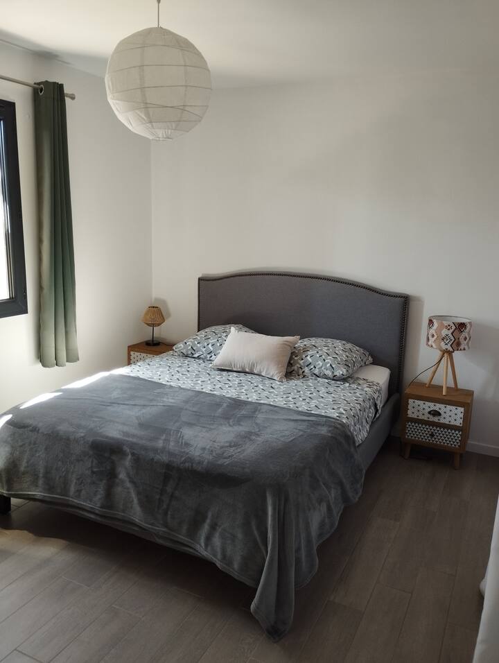 Chambre Privée Dans Maison Neuve, 3km De La Mer - Hyères
