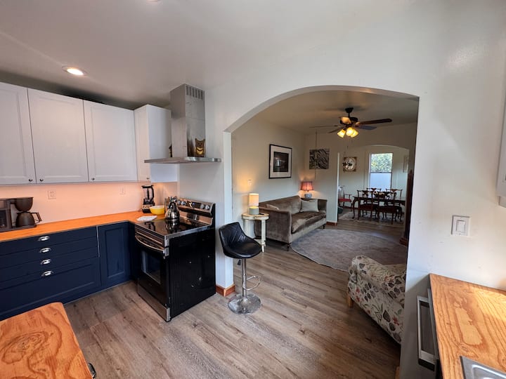 Cozy Creek - California