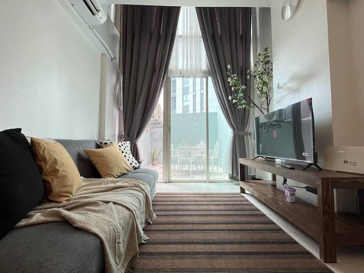 Asian Inspired 1 Br Loft In Ortigas 100mbps Wi-fi - Pasig