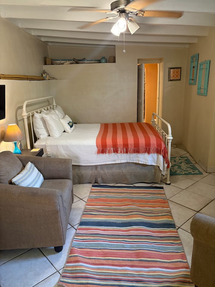 The Crown Lotus- Hidden Gem Downtown Christiansted - Saint Croix