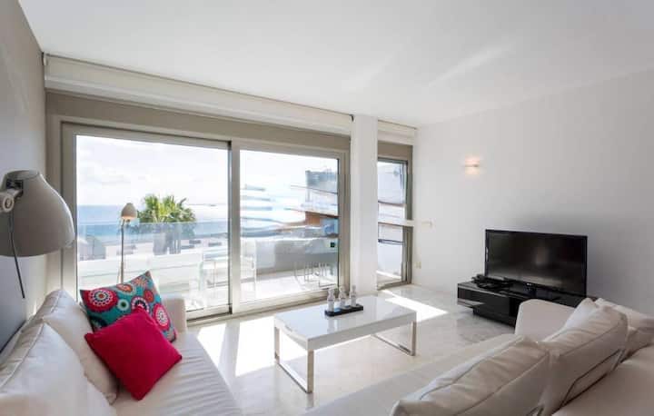 Fantastic Beach Front Flat, With Direct Sea Views - Ibiza