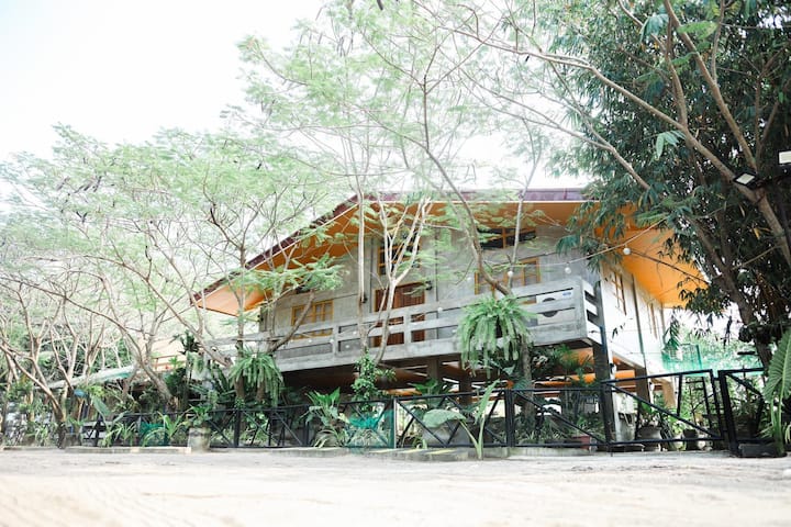 Casa Gris By La Playa Resort - Cavite City
