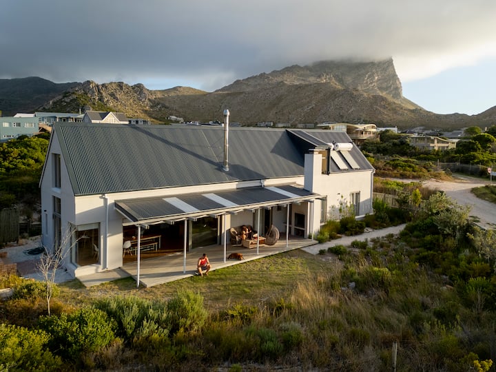 The Dunes - Hot Tub, Spacious Rooms, Sleeps 10 - Pringle Bay