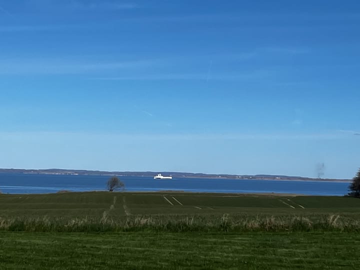 Charming Waterfront Beach House, Amazing View - Danska