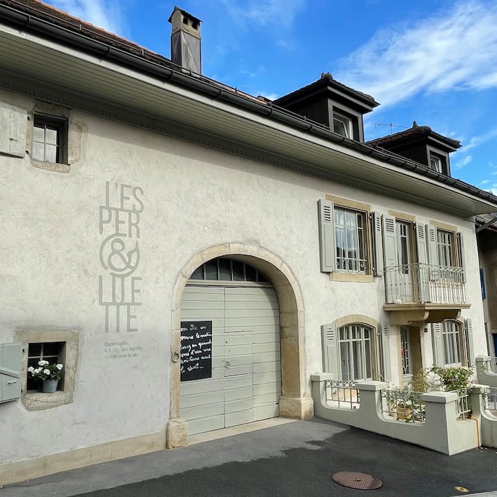 Loft
L’esperluette…espace D'accueil Inspirant… - Métabief