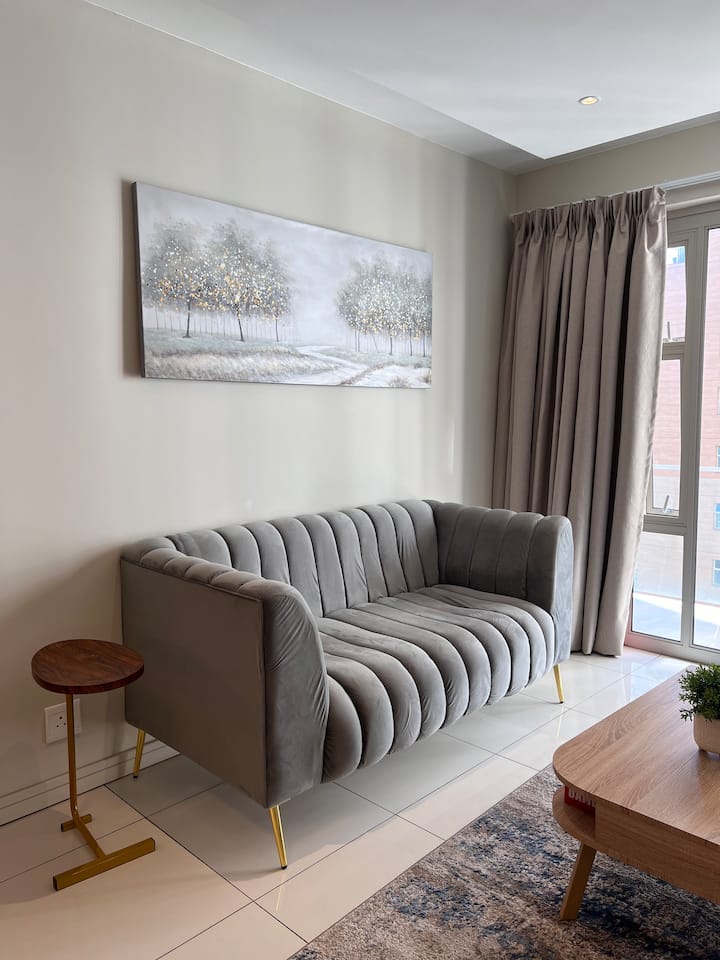 2 Bedroom Apartment In Rosebank - Johannesburg