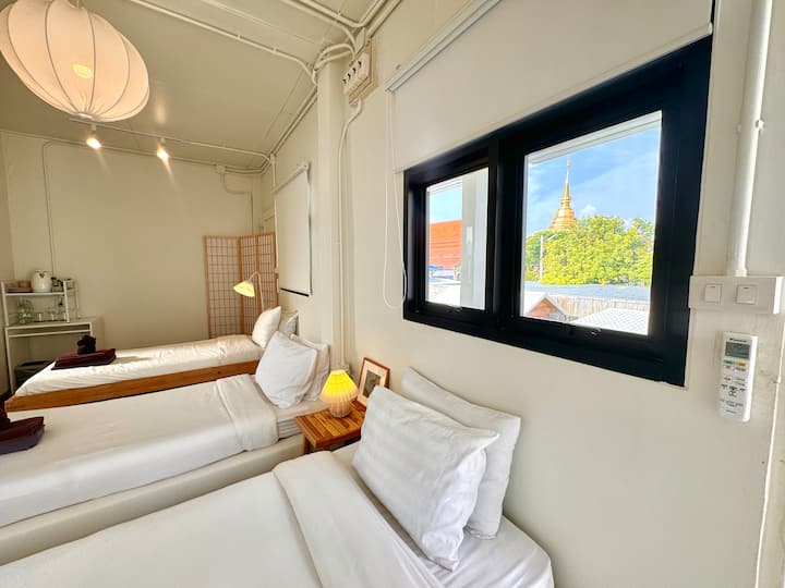 Moji Apt: Room For 3 W/ Pool (3x Single Beds) - Chiang Mai