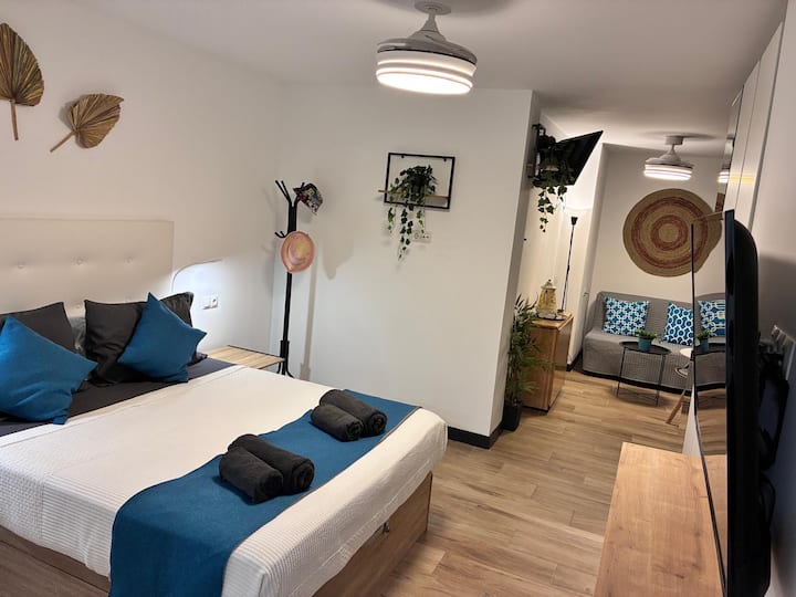 Urbe10 Benyamina Estudio - Torremolinos