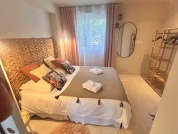 Bas De Villa La Sablhyeres 300m Plage 2 Logements - Porquerolles