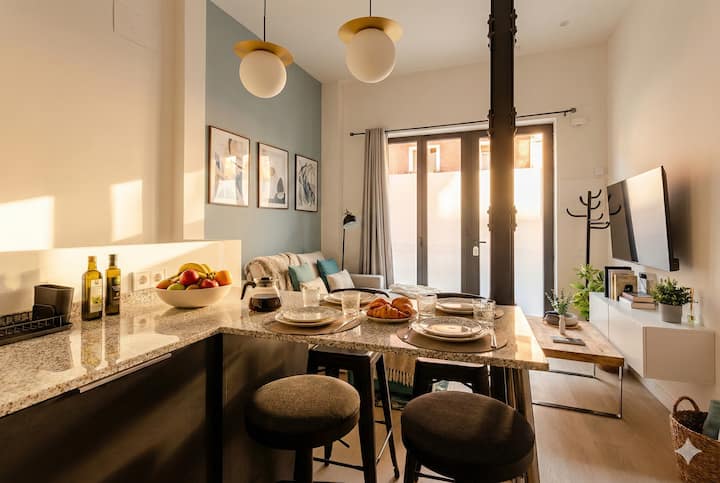 Comfy Duplex Ground Floor Apartment In Chamberí - Madrid