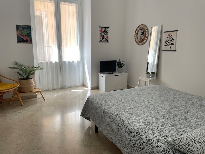 La Stanza Al Massimo In Centro - パレルモ