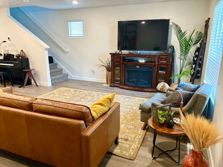 Provo Airport Getaway Hub - Springville, UT