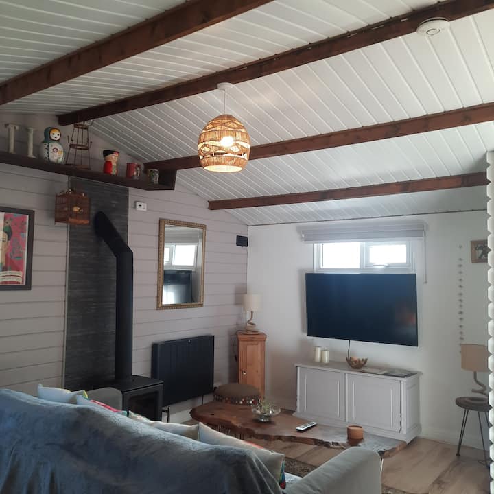 Potters Lodge. - Lymington