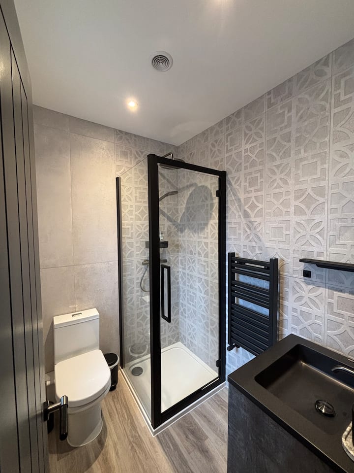 Room And En-suite In Central Southsea - Gosport