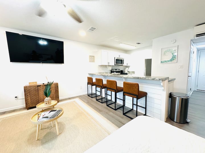Condo On 30a, Steps From The Beach |Pool| - Seagrove Beach, FL