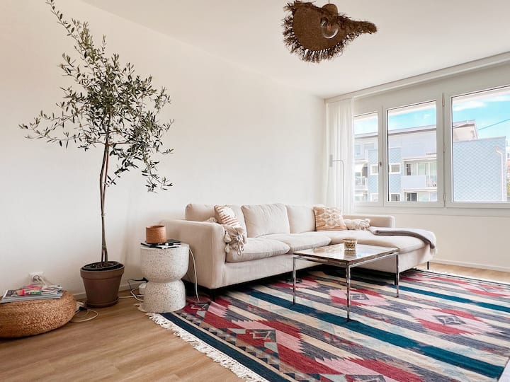 Prime Location! Big 2br Apartment In Zurich City - Kloten