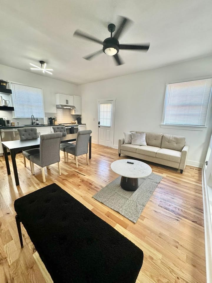 Cozy 7-guest Stay Near Elon Univ. & Highway 85 #1 - Graham-Mebane Lake