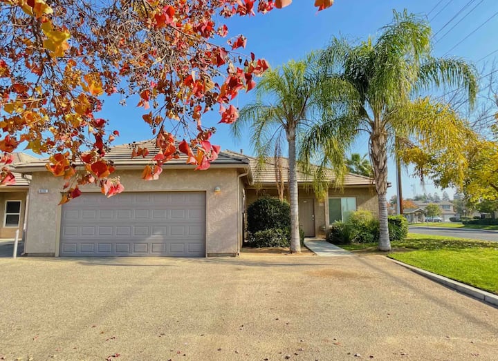 Beautiful 3 Bedroom/2 Bath Condo - アメリカ フレズノ, CA