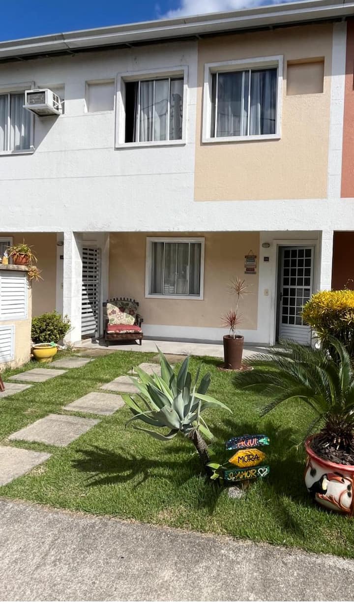 Em Condomínio à 10min Das Melhores Praias Do Rj - Recreio dos Bandeirantes