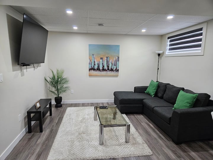 Entire Basement, Separate Entry. - Winnipeg