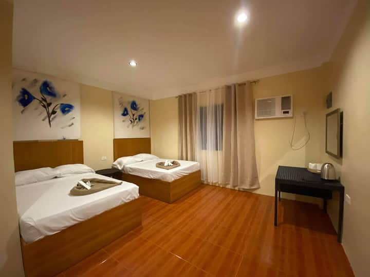 J&c Pool Side Family Room 1 - San Remigio
