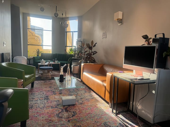 Psychedelic Tower Of Power - Oakland, CA