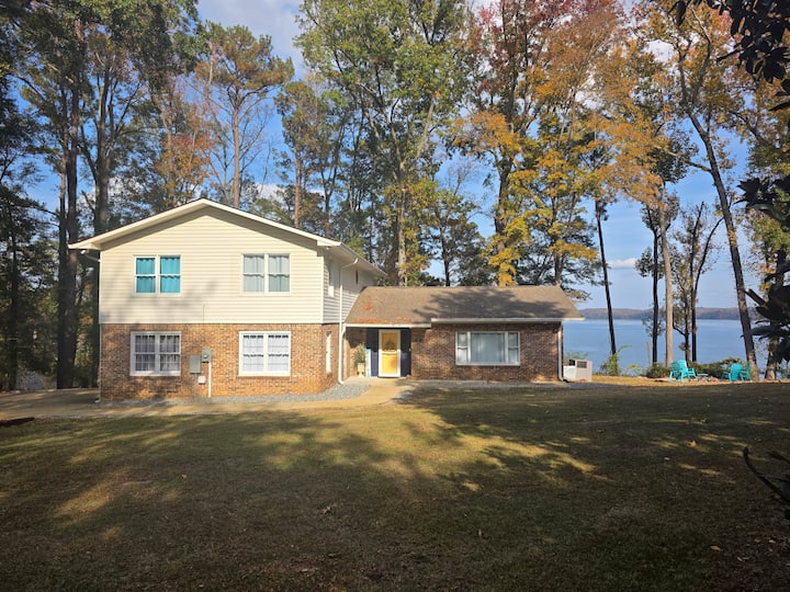 Tranquility A Lake Front Retreat - Eufaula, AL
