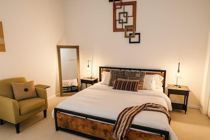 Texas Pride In The Heart Of San Antonio, Galei Apt - Camino Real – San Antonio