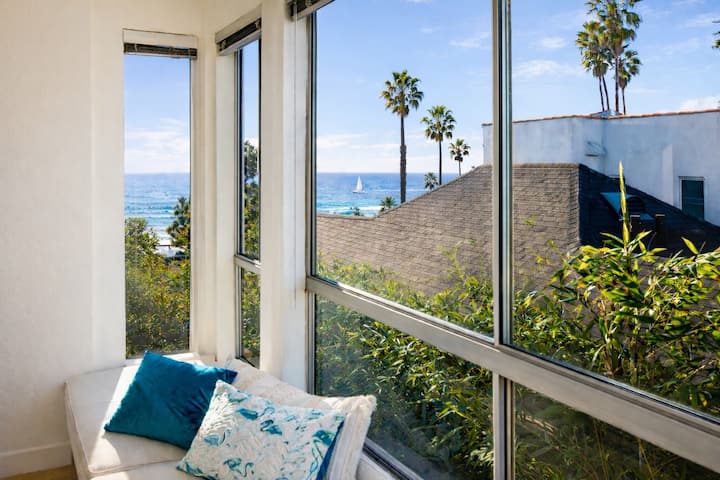 Santa Monica Beachfront •View •King •Pkg •Dogs •Ac - Santa Monica, CA
