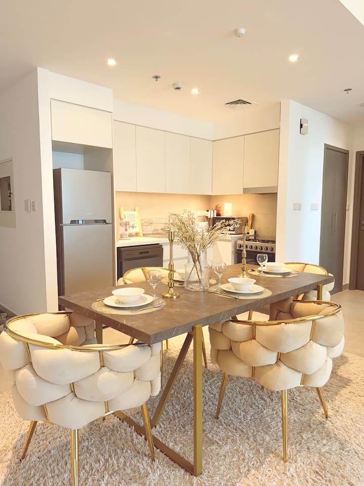 Luxury 1br Near Dubai Mall With Views | Pool | Gym - Dubai