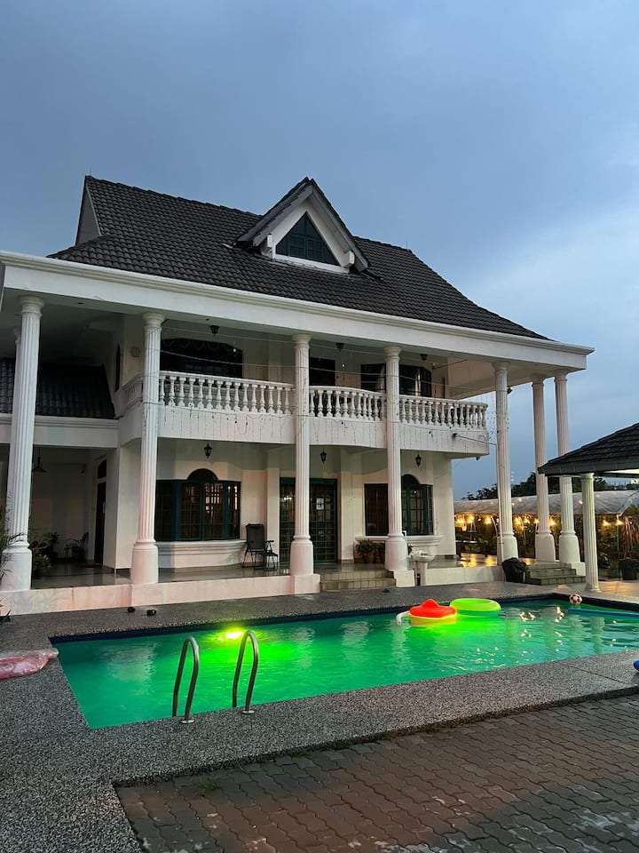 Ttdi Villa Morocco Style. 6br. 25 Pax Event 150pax - Kuala Lumpur