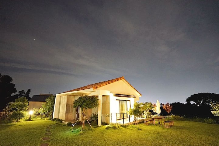 [달스테이] 
"구름" 동 - Jeju