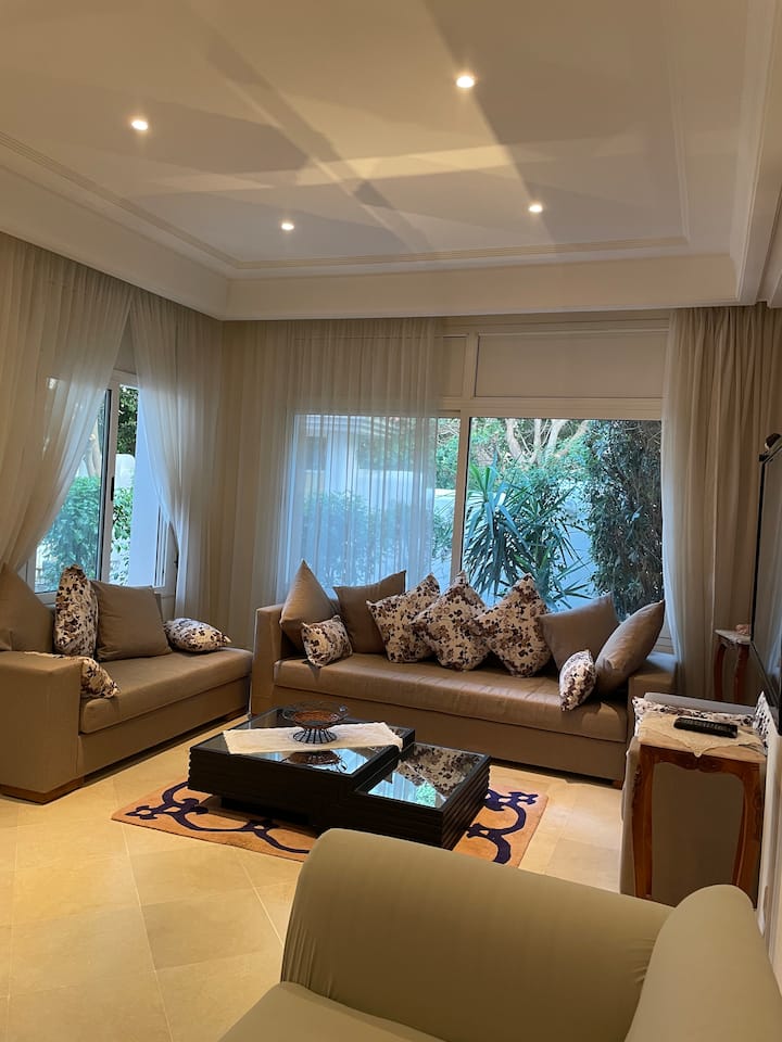 Villa Richement Meublée - Tunis
