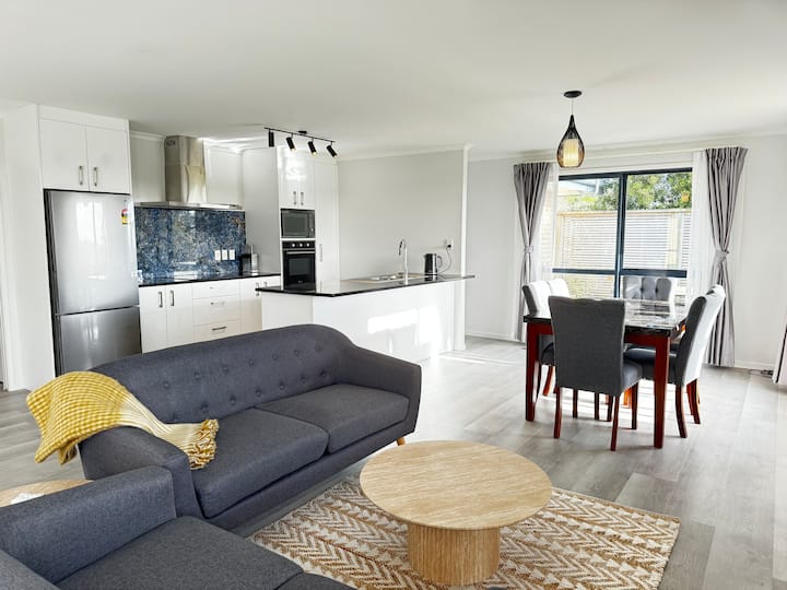Iconic New Zealand Rural Living - Tuakau