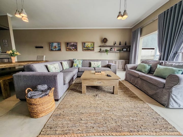 Chinook  Penthouse Apartment - Swakopmund
