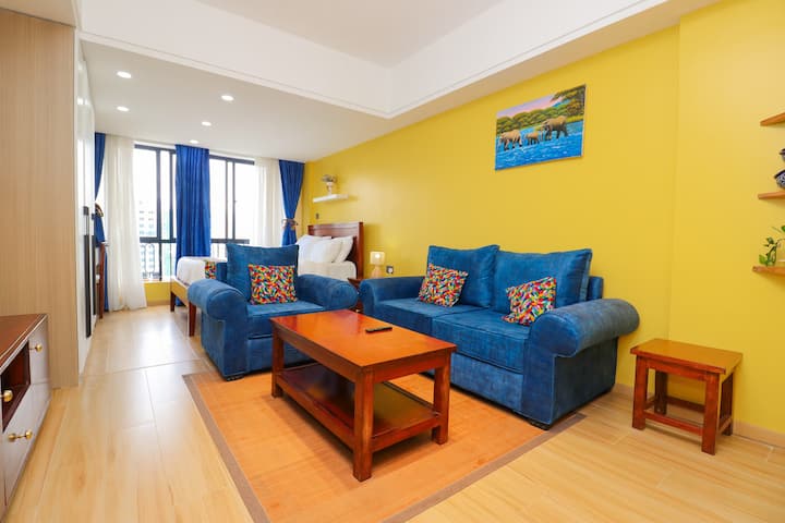 Modern Kilimani Studio | Pool, Gym, Fast Wifi - Kenia