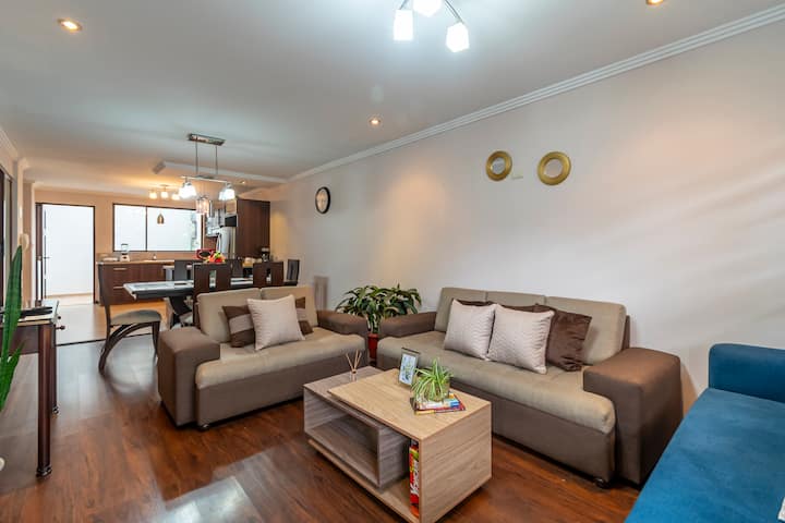 Prestigious · 2 Bedrooms · Prime Location - Cuenca