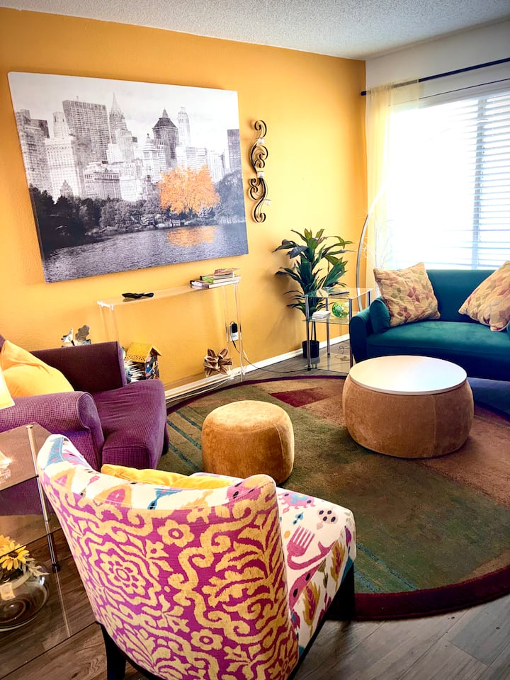 Spring Trng Asu, Balcony, Pools, King Bed, 2 Desks - Tempe, AZ